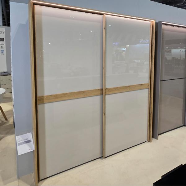 Scale Line 2 Sliding Door Robe with Accessories | Magnum Furniture